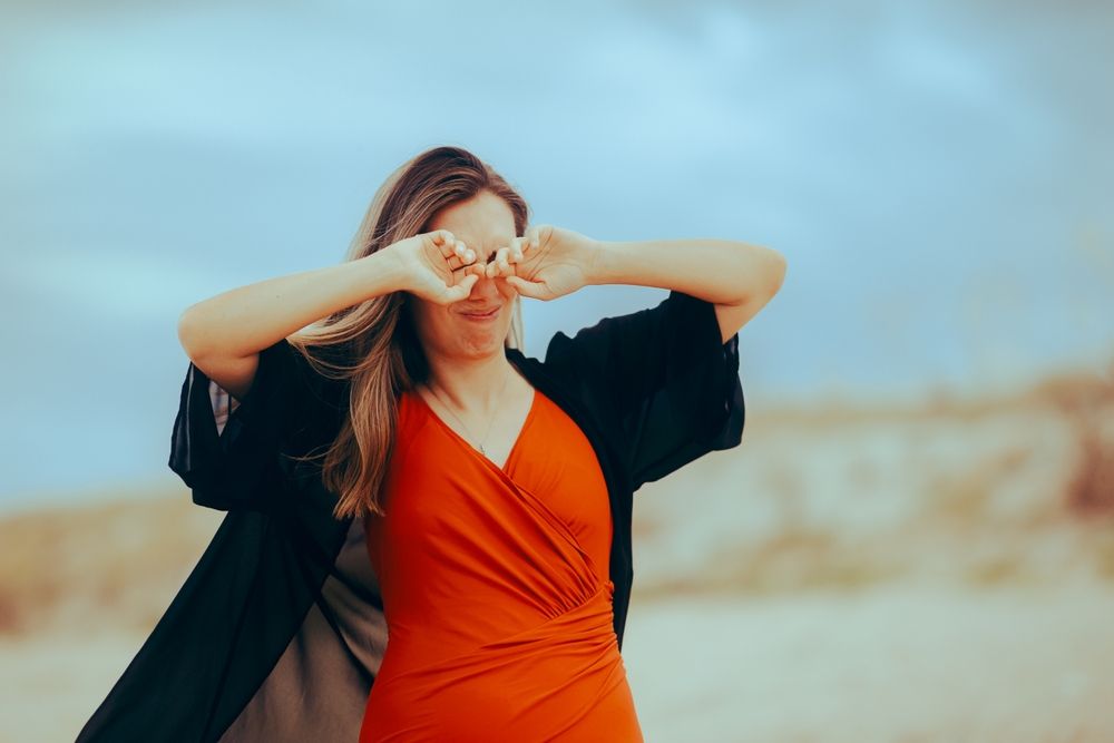 Why Your Eyes Burn When You Wake Up: Common Causes and Solutions